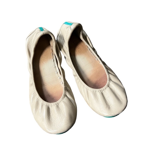 Tieks | Shoes | Tieks Nude Cream Flats Size 6 | Poshmark